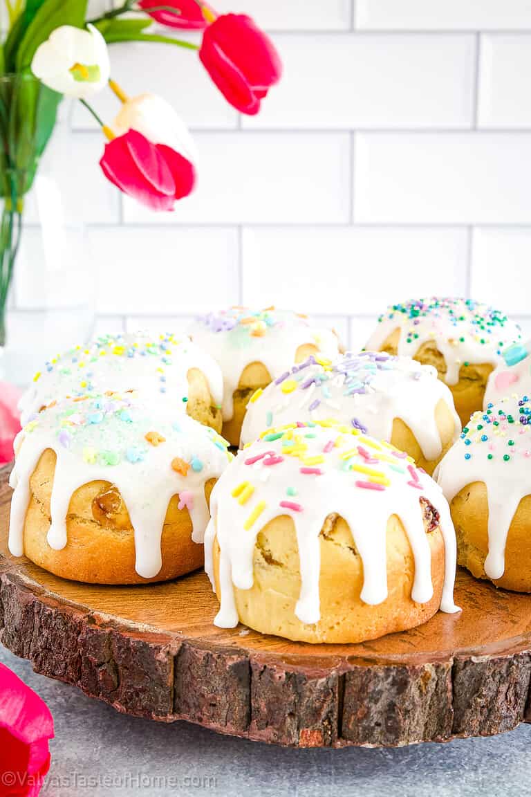 Classic Ukrainian Paska Easter Bread (Cupcake-Sized Paska!)