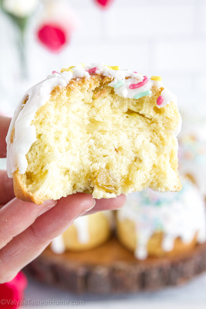 Classic Ukrainian Paska Easter Bread (Cupcake-Sized Paska!)