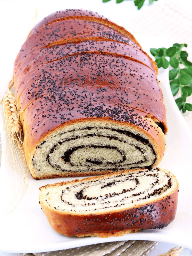 Easy Poppy Seed Roll - Valya's Taste of Home
