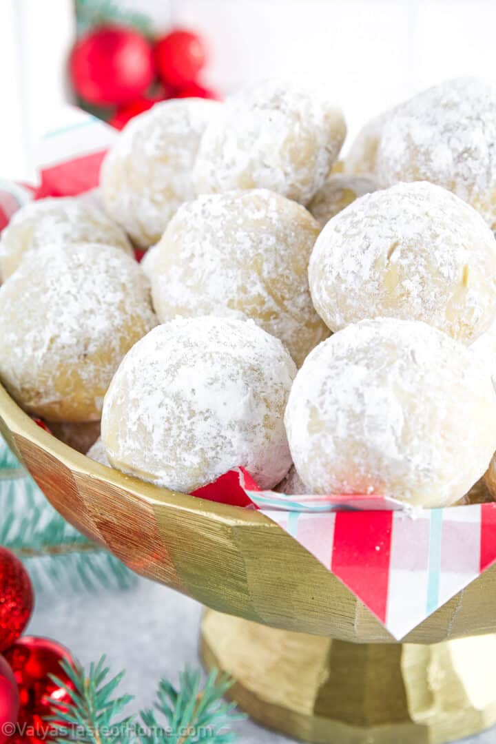 The Best Cookie Balls (Delightful Holiday Treat!)