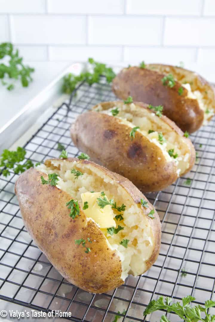 Instant Pot Baked Potatoes Recipe (with Crispy Skin!)