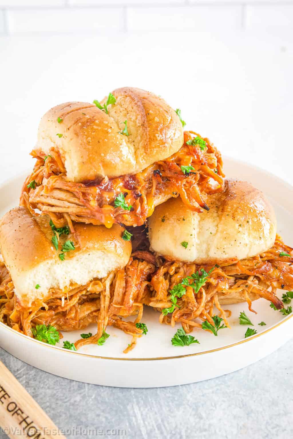 BBQ Pulled Chicken Sliders (Everyone Will Love!) - Valya's Taste of Home